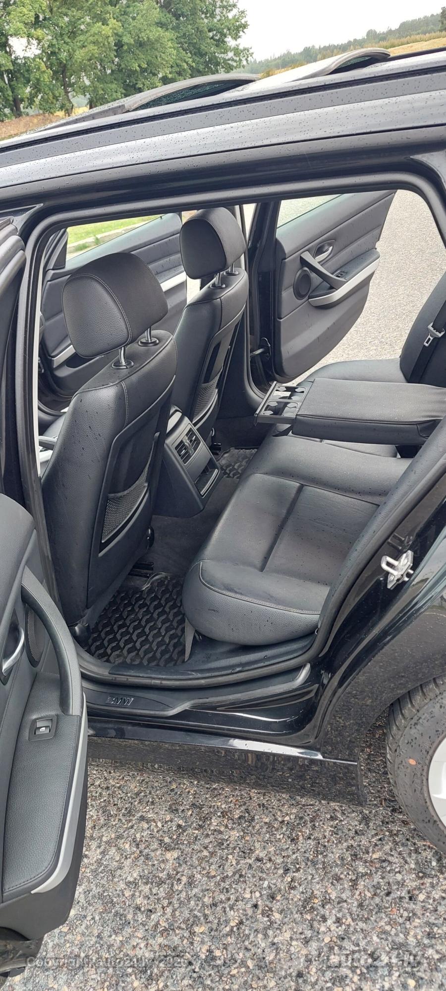 Melns BMW 3 Series 2011 Tallina, ar dzinēja tilpumu 2.00 L un nobraukumu 255 tūkst. km par 6900 €, foto 10 vietnē AUTOMOTO.COM.LV