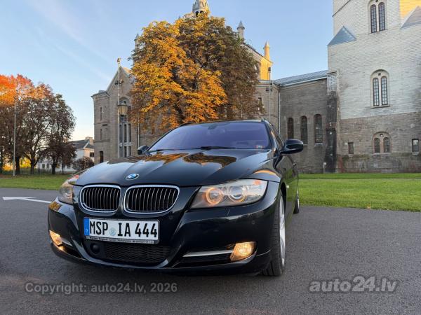 Melns BMW 3 Series 2011 Tallina, ar dzinēja tilpumu 3.00 L un nobraukumu 300 tūkst. km par 7989 €, foto 1 vietnē AUTOMOTO.COM.LV