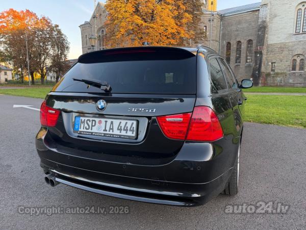 Melns BMW 3 Series 2011 Tallina, ar dzinēja tilpumu 3.00 L un nobraukumu 300 tūkst. km par 7989 €, foto 6 vietnē AUTOMOTO.COM.LV