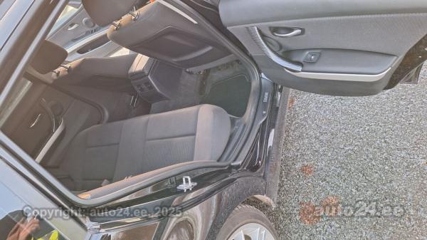 Melns BMW 3 Series 2012 Tallina, ar dzinēja tilpumu 2.00 L un nobraukumu 307 tūkst. km par 5600 €, foto 11 vietnē AUTOMOTO.COM.LV