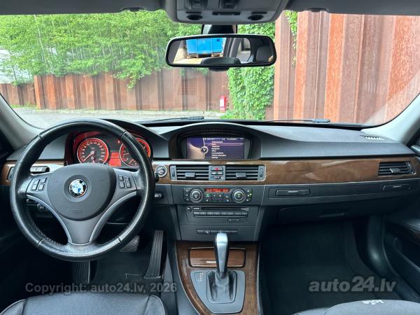 Melns BMW 3 Series 2012 Tallina, ar dzinēja tilpumu 3.00 L un nobraukumu 241 tūkst. km par 8399 €, foto 9 vietnē AUTOMOTO.COM.LV