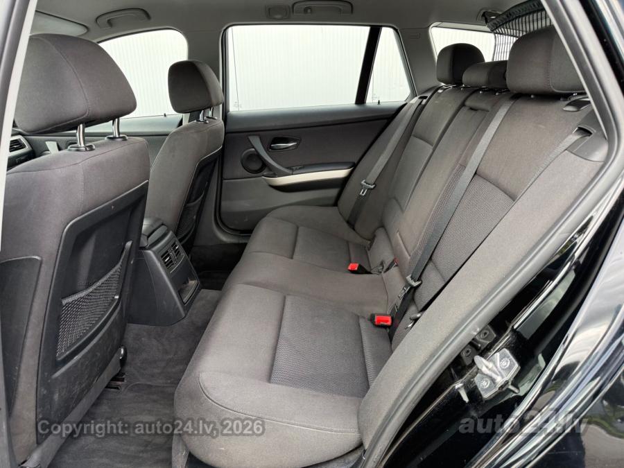 Black BMW 3 Series 2012 in Tartu, with an engine capacity of 2.00 L and mileage of 260 thousand km for 4999 €, photo 31 on AUTOMOTO.COM.LV