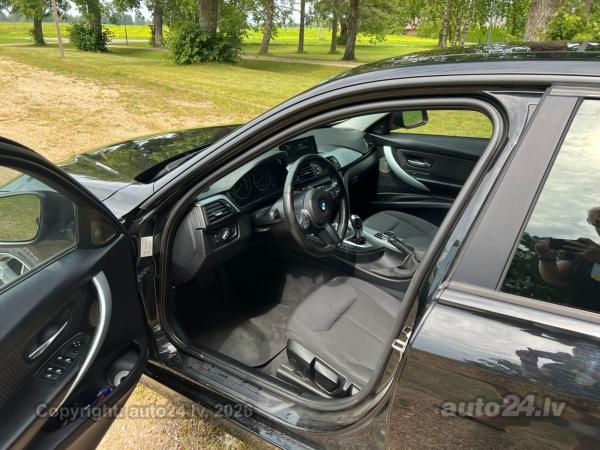 Melns BMW 3 Series 2013 Tallina, ar dzinēja tilpumu 3.00 L un nobraukumu 320 tūkst. km par 12000 €, foto 10 vietnē AUTOMOTO.COM.LV