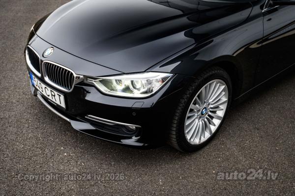 Melns BMW 3 Series 2013 Tallina, ar dzinēja tilpumu 3.00 L un nobraukumu 293 tūkst. km par 11990 €, foto 9 vietnē AUTOMOTO.COM.LV