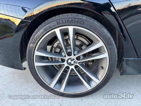 Black BMW 3 Series 2013 in Tallinn, with an engine capacity of 2.00 L and mileage of 266 thousand km for 8900 €, photo 8 on AUTOMOTO.COM.LV