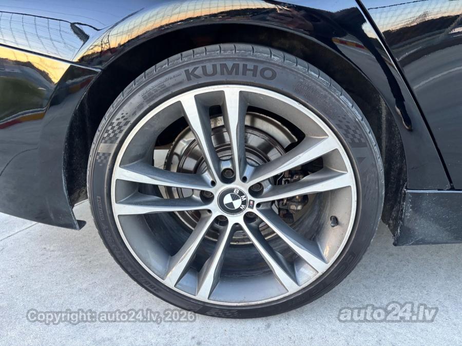 Black BMW 3 Series 2013 in Tallinn, with an engine capacity of 2.00 L and mileage of 266 thousand km for 8900 €, photo 8 on AUTOMOTO.COM.LV