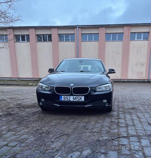 Melns BMW 3 Series 2014 Tallina, ar dzinēja tilpumu 2.00 L un nobraukumu 232 tūkst. km par 7400 €, foto 1 vietnē AUTOMOTO.COM.LV