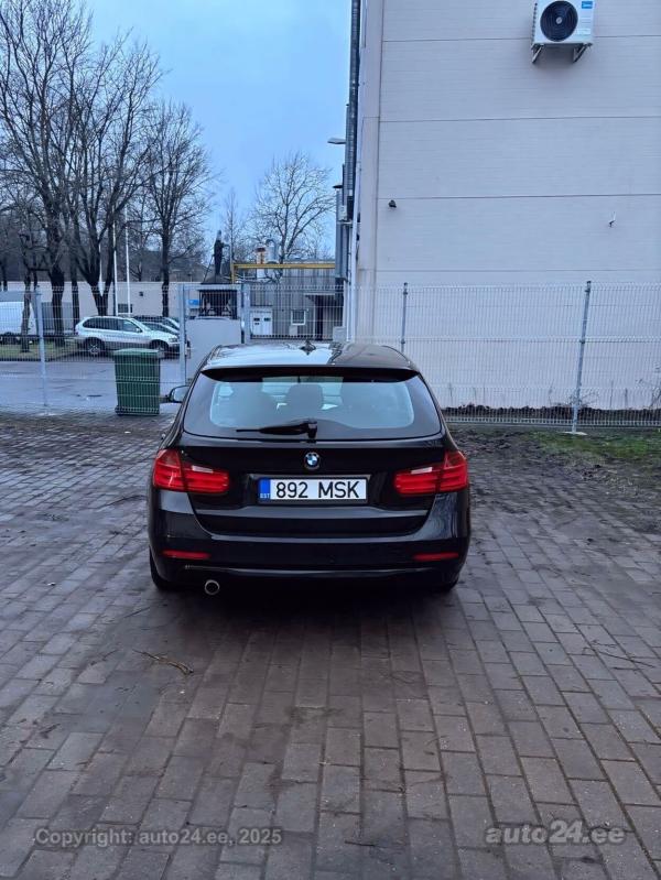 Melns BMW 3 Series 2014 Tallina, ar dzinēja tilpumu 2.00 L un nobraukumu 232 tūkst. km par 7400 €, foto 2 vietnē AUTOMOTO.COM.LV