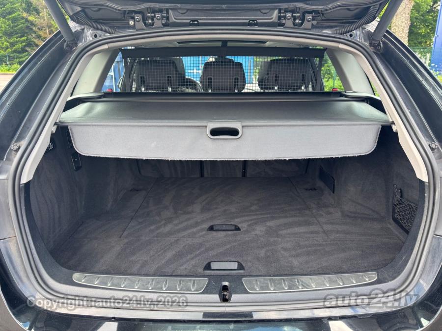 Melns BMW 3 Series 2014 Paide, ar dzinēja tilpumu 2.00 L un nobraukumu 295 tūkst. km par 6990 €, foto 24 vietnē AUTOMOTO.COM.LV