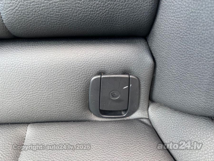 Melns BMW 3 Series 2014 Paide, ar dzinēja tilpumu 2.00 L un nobraukumu 295 tūkst. km par 6990 €, foto 28 vietnē AUTOMOTO.COM.LV