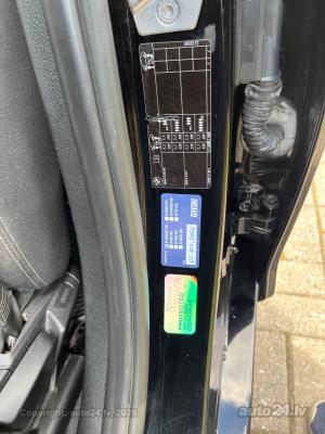 Melns BMW 3 Series 2014 Tallina, ar dzinēja tilpumu 2.00 L un nobraukumu 325 tūkst. km par 9600 €, foto 23 vietnē AUTOMOTO.COM.LV