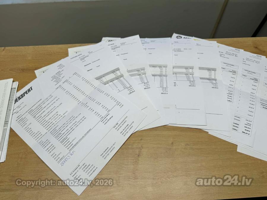 Melns BMW 3 Series 2014 Tallina, ar dzinēja tilpumu 2.00 L un nobraukumu 380 tūkst. km par 7600 €, foto 16 vietnē AUTOMOTO.COM.LV