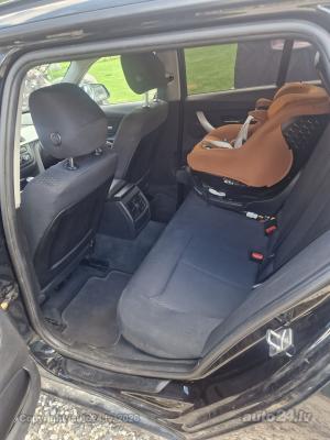 Melns BMW 3 Series 2014 Tallina, ar dzinēja tilpumu 2.00 L un nobraukumu 340 tūkst. km par 7400 €, foto 11 vietnē AUTOMOTO.COM.LV