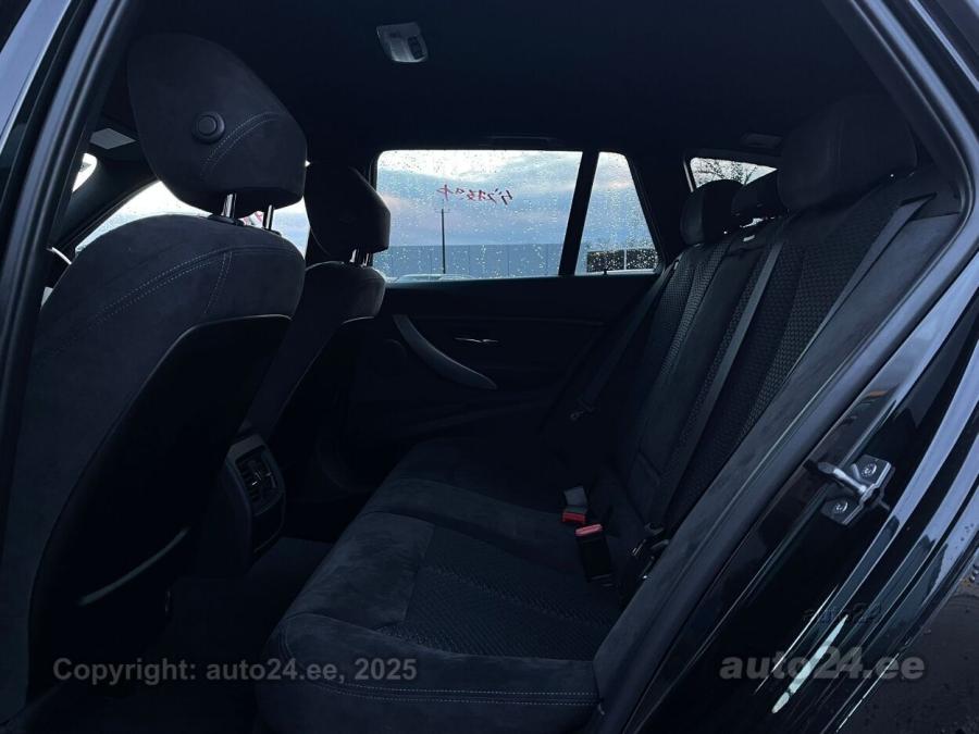 Melns BMW 3 Series 2015 Tallina, ar dzinēja tilpumu 2.00 L un nobraukumu 77 tūkst. km par 9700 €, foto 15 vietnē AUTOMOTO.COM.LV