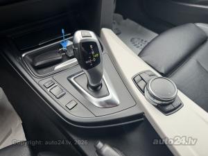 Melns BMW 3 Series 2015 Tartu, ar dzinēja tilpumu 3.00 L un nobraukumu 219 tūkst. km par 11999 €, foto 22 vietnē AUTOMOTO.COM.LV