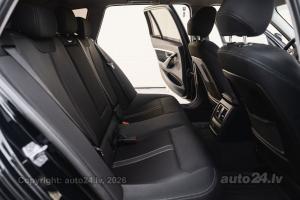 Melns BMW 3 Series 2016 Tallina, ar dzinēja tilpumu 2.00 L un nobraukumu 258 tūkst. km par 11999 €, foto 12 vietnē AUTOMOTO.COM.LV