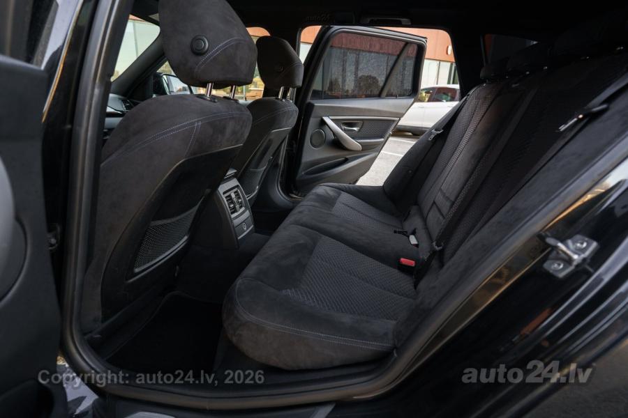 Black BMW 3 Series 2016 in Tartu, with an engine capacity of 2.00 L and mileage of 270 thousand km for 12490 €, photo 11 on AUTOMOTO.COM.LV
