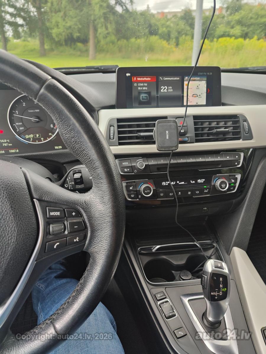 Melns BMW 3 Series 2018 Tallina, ar dzinēja tilpumu 2.00 L un nobraukumu 0 tūkst. km par 13300 €, foto 1 vietnē AUTOMOTO.COM.LV
