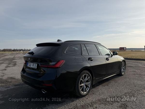 Black BMW 3 Series 2019 in Tallinn, with an engine capacity of 2.00 L and mileage of 168 thousand km for 23500 €, photo 5 on AUTOMOTO.COM.LV