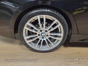 Melns BMW 3 Series 2019 Tallina, ar dzinēja tilpumu 2.00 L un nobraukumu 137 tūkst. km par 15400 €, foto 26 vietnē AUTOMOTO.COM.LV