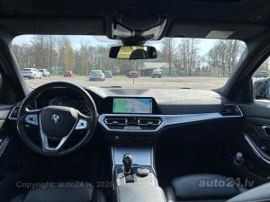 Melns BMW 3 Series 2019 Tallina, ar dzinēja tilpumu 3.00 L un nobraukumu 216 tūkst. km par 24900 €, foto 10 vietnē AUTOMOTO.COM.LV