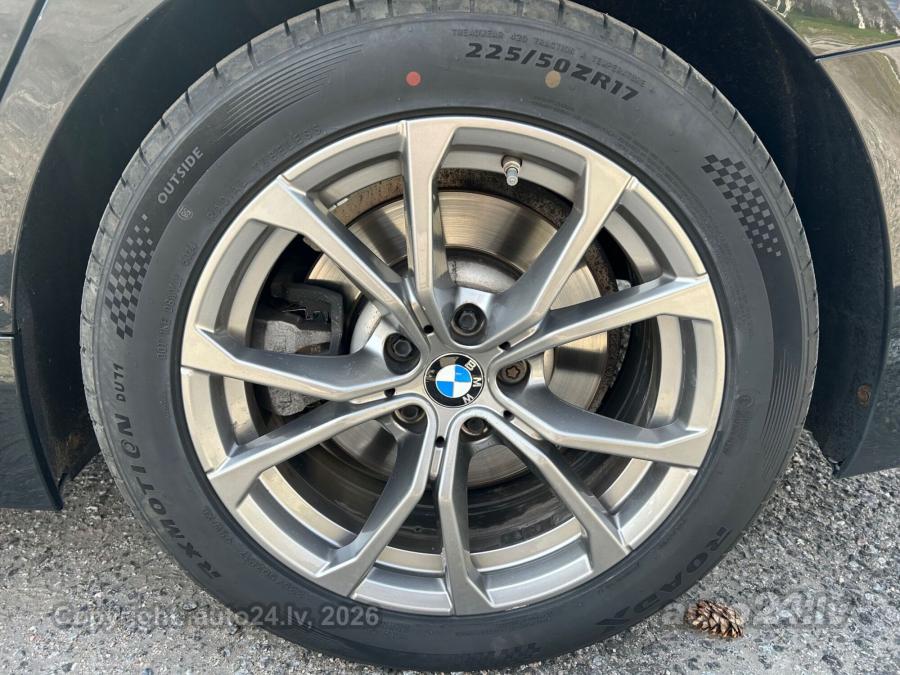 Melns BMW 3 Series 2019 Tallina, ar dzinēja tilpumu 3.00 L un nobraukumu 216 tūkst. km par 24900 €, foto 22 vietnē AUTOMOTO.COM.LV