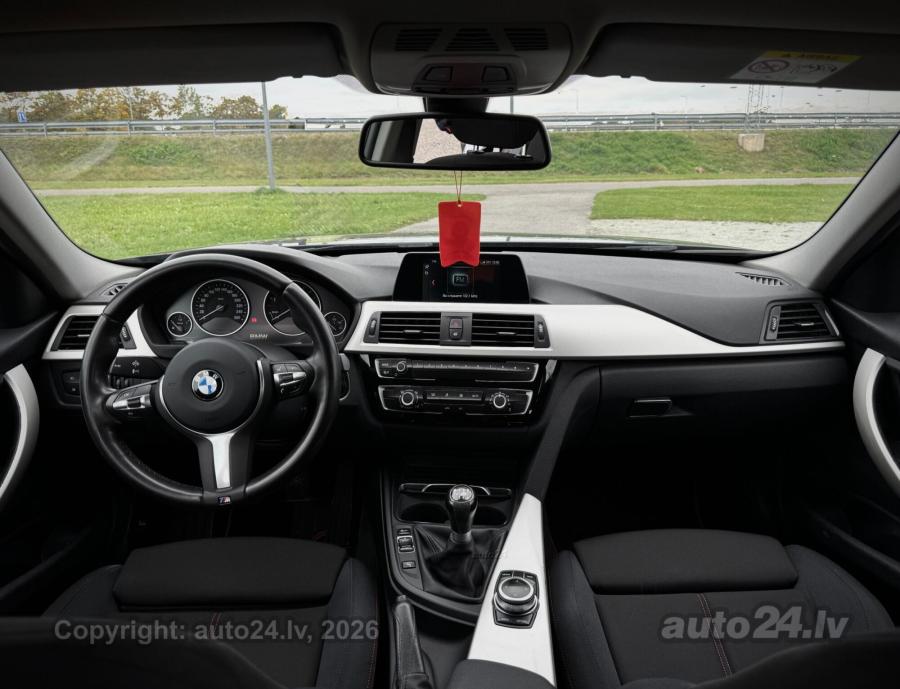 Black BMW 3 Series 2019 in Tallinn, with an engine capacity of 2.00 L and mileage of 267 thousand km for 10299 €, photo 7 on AUTOMOTO.COM.LV