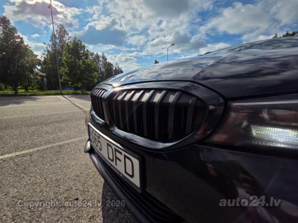 Black BMW 3 Series 2020 in Tartu, with an engine capacity of 2.00 L and mileage of 203 thousand km for 20500 €, photo 8 on AUTOMOTO.COM.LV