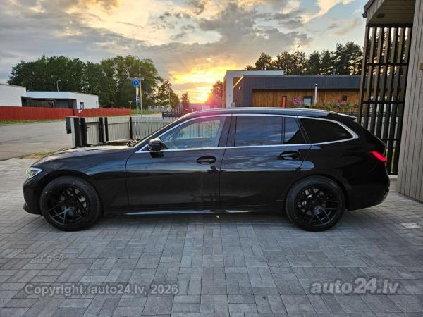 Black BMW 3 Series 2020 in Viljandi, with an engine capacity of 3.00 L and mileage of 182 thousand km for 27000 €, photo 7 on AUTOMOTO.COM.LV