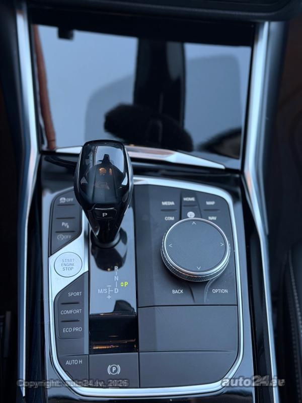 Melns BMW 3 Series 2020 Tallina, ar dzinēja tilpumu 2.00 L un nobraukumu 190 tūkst. km par 18999 €, foto 10 vietnē AUTOMOTO.COM.LV