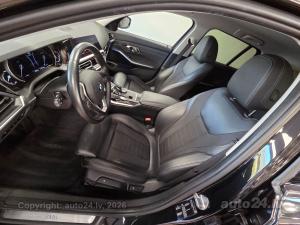Black BMW 3 Series 2020 in Tartu, with an engine capacity of 2.00 L and mileage of 205 thousand km for 17490 €, photo 7 on AUTOMOTO.COM.LV