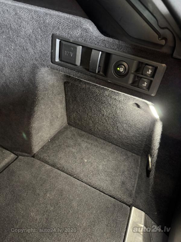 Melns BMW 3 Series 2021 Tallina, ar dzinēja tilpumu 2.00 L un nobraukumu 110 tūkst. km par 33400 €, foto 7 vietnē AUTOMOTO.COM.LV
