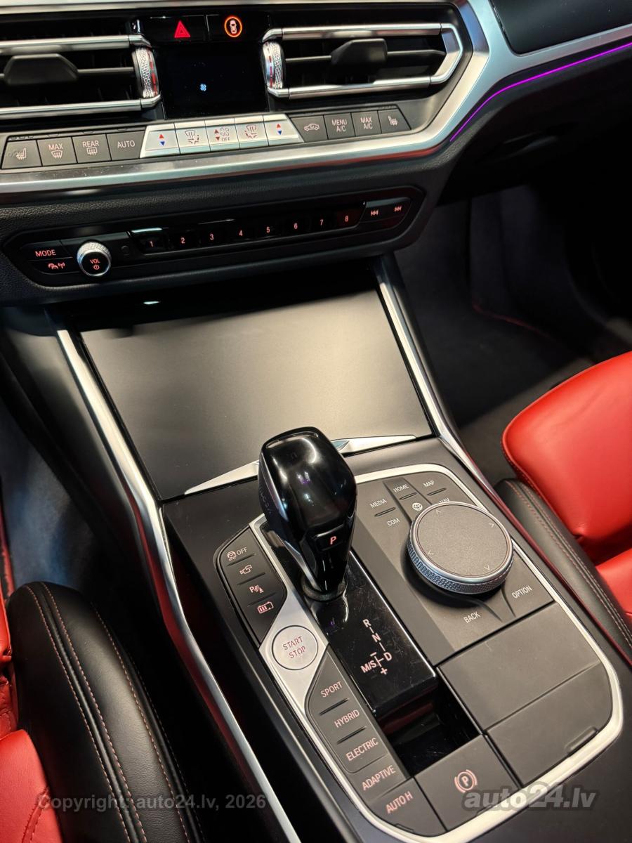 Melns BMW 3 Series 2021 Tallina, ar dzinēja tilpumu 2.00 L un nobraukumu 110 tūkst. km par 33400 €, foto 23 vietnē AUTOMOTO.COM.LV