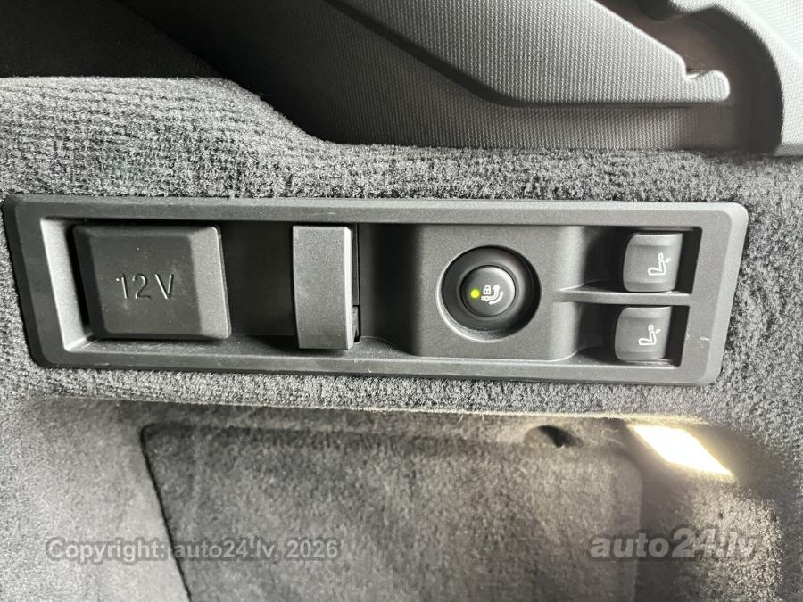 Black BMW 3 Series 2021 in Tallinn, with an engine capacity of 2.00 L and mileage of 102 thousand km for 24200 €, photo 30 on AUTOMOTO.COM.LV