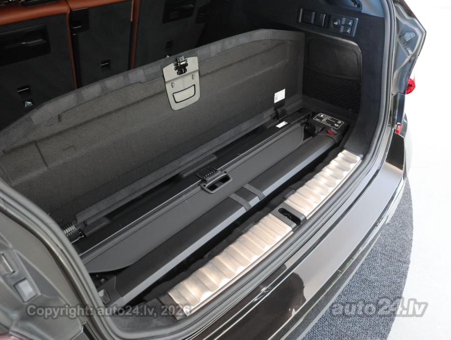 Black BMW 3 Series 2021 in Tallinn, with an engine capacity of 2.00 L and mileage of 155 thousand km for 28900 €, photo 28 on AUTOMOTO.COM.LV