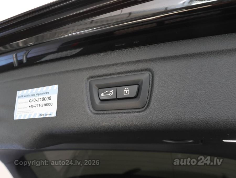 Black BMW 3 Series 2021 in Tallinn, with an engine capacity of 2.00 L and mileage of 155 thousand km for 28900 €, photo 30 on AUTOMOTO.COM.LV