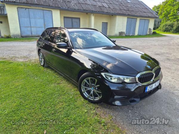 Melns BMW 3 Series 2021 Tallina, ar dzinēja tilpumu 2.00 L un nobraukumu 200 tūkst. km par 21900 €, foto 1 vietnē AUTOMOTO.COM.LV