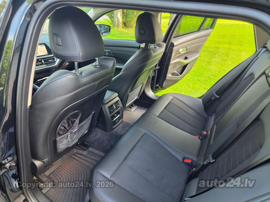Melns BMW 3 Series 2021 Tallina, ar dzinēja tilpumu 2.00 L un nobraukumu 200 tūkst. km par 21900 €, foto 19 vietnē AUTOMOTO.COM.LV