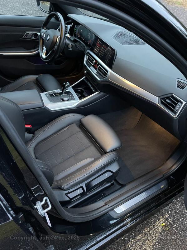 Black BMW 3 Series 2022 in Tallinn, with an engine capacity of 2.00 L and mileage of 141 thousand km for 26890 €, photo 11 on AUTOMOTO.COM.LV