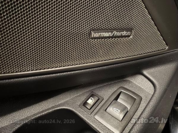 Melns BMW 3 Series 2022 Tallina, ar dzinēja tilpumu 2.00 L un nobraukumu 120 tūkst. km par 29500 €, foto 11 vietnē AUTOMOTO.COM.LV