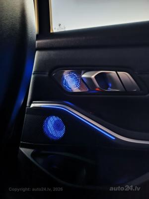 Melns BMW 3 Series 2022 Veru, ar dzinēja tilpumu 2.00 L un nobraukumu 180 tūkst. km par 26500 €, foto 18 vietnē AUTOMOTO.COM.LV