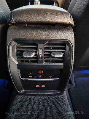 Melns BMW 3 Series 2022 Veru, ar dzinēja tilpumu 2.00 L un nobraukumu 180 tūkst. km par 26500 €, foto 20 vietnē AUTOMOTO.COM.LV