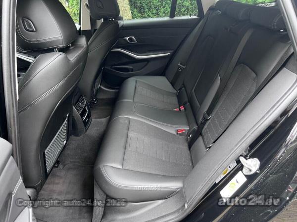Melns BMW 3 Series 2022 Tallina, ar dzinēja tilpumu 2.00 L un nobraukumu 151 tūkst. km par 23990 €, foto 9 vietnē AUTOMOTO.COM.LV