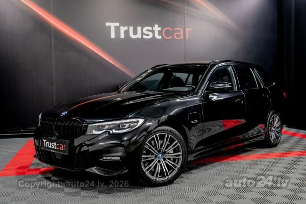 Melns BMW 3 Series 2022 Pērnava, ar dzinēja tilpumu 2.00 L un nobraukumu 217 tūkst. km par 19999 €, foto 1 vietnē AUTOMOTO.COM.LV