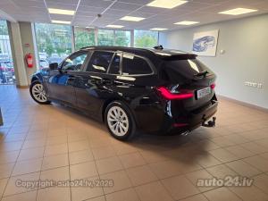 Melns BMW 3 Series 2022 Tartu, ar dzinēja tilpumu 2.00 L un nobraukumu 176 tūkst. km par 22490 €, foto 4 vietnē AUTOMOTO.COM.LV