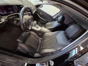 Melns BMW 3 Series 2022 Tartu, ar dzinēja tilpumu 2.00 L un nobraukumu 176 tūkst. km par 22490 €, foto 8 vietnē AUTOMOTO.COM.LV
