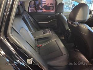 Melns BMW 3 Series 2022 Tartu, ar dzinēja tilpumu 2.00 L un nobraukumu 176 tūkst. km par 22490 €, foto 10 vietnē AUTOMOTO.COM.LV