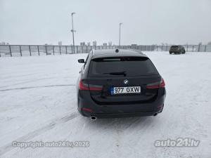 Melns BMW 3 Series 2023 Tallina, ar dzinēja tilpumu 2.00 L un nobraukumu 83 tūkst. km par 35900 €, foto 3 vietnē AUTOMOTO.COM.LV