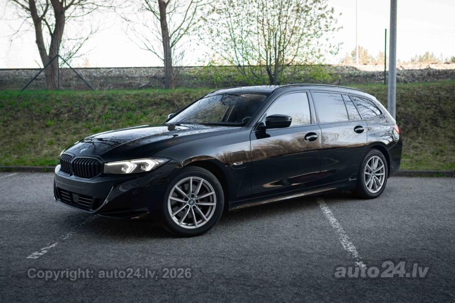 Black BMW 3 Series 2023 in Tallinn, with an engine capacity of 2.00 L and mileage of 157 thousand km for 29999 €, photo 4 on AUTOMOTO.COM.LV