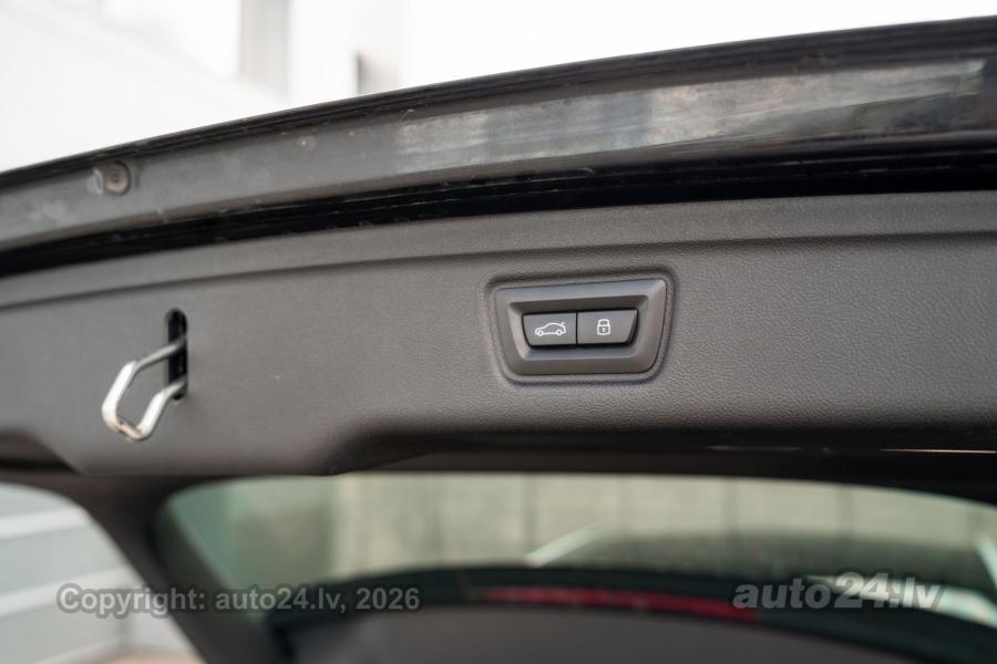 Melns BMW 3 Series 2023 Tartu, ar dzinēja tilpumu 3.00 L un nobraukumu 68 tūkst. km par 36900 €, foto 23 vietnē AUTOMOTO.COM.LV